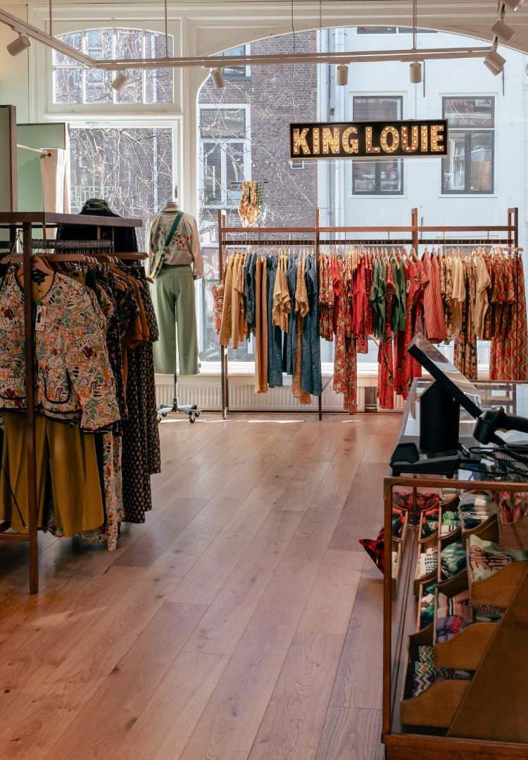 Vêtements colorés pour femmes de tous styles, avec un souci de ...